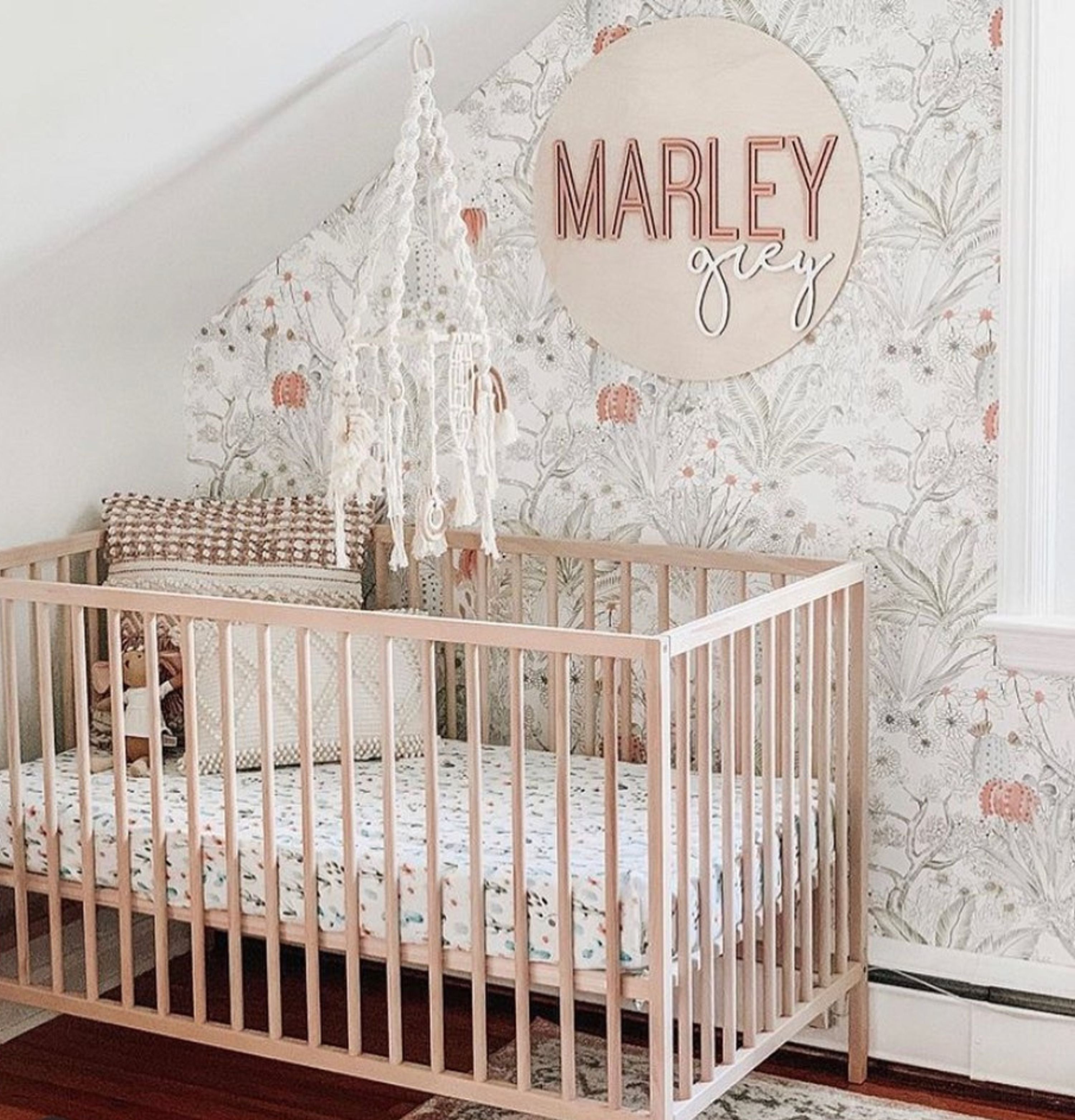 Round Wood Nursery Signs for Baby / Custom Wood Name Sign Personalized ...
